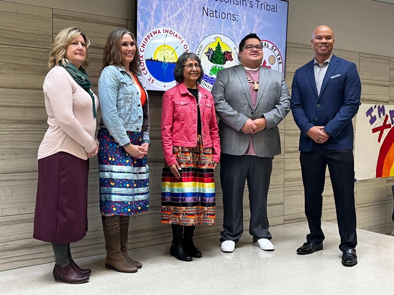 Best of 2022: Verona High School hangs flags of Wisconsin’s 12 ...