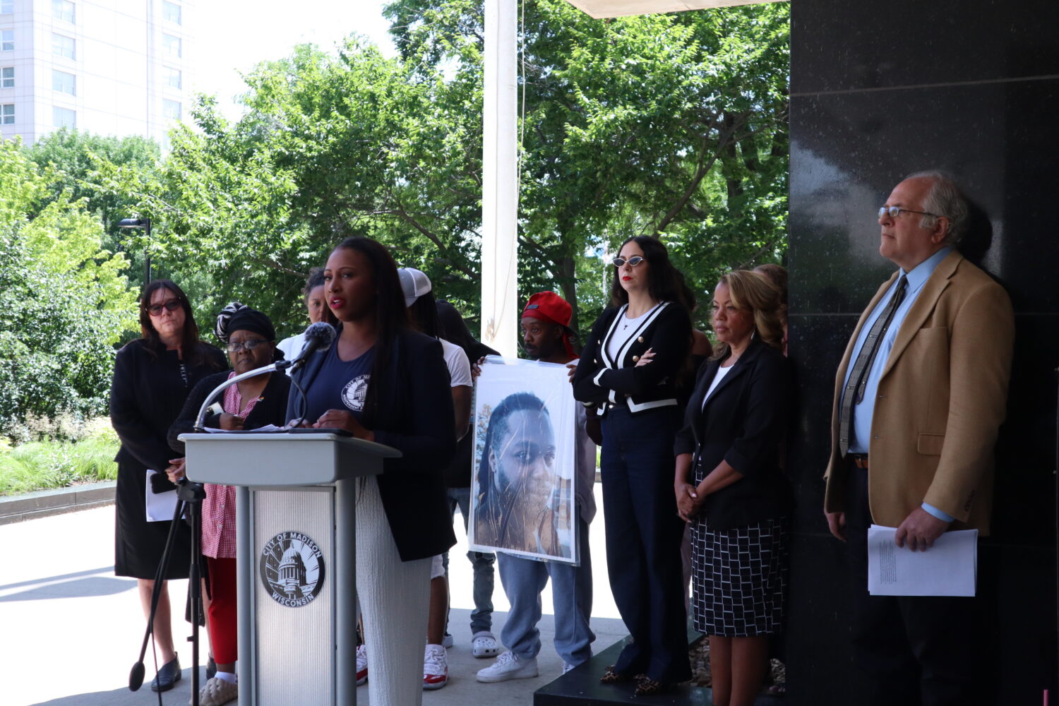 Independent Monitor report: Madison police caused man’s death ...